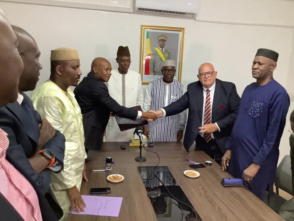 Mali-Mine d’or de Morila SA : LA SOREM et Flagship s'assoient pour la ...
